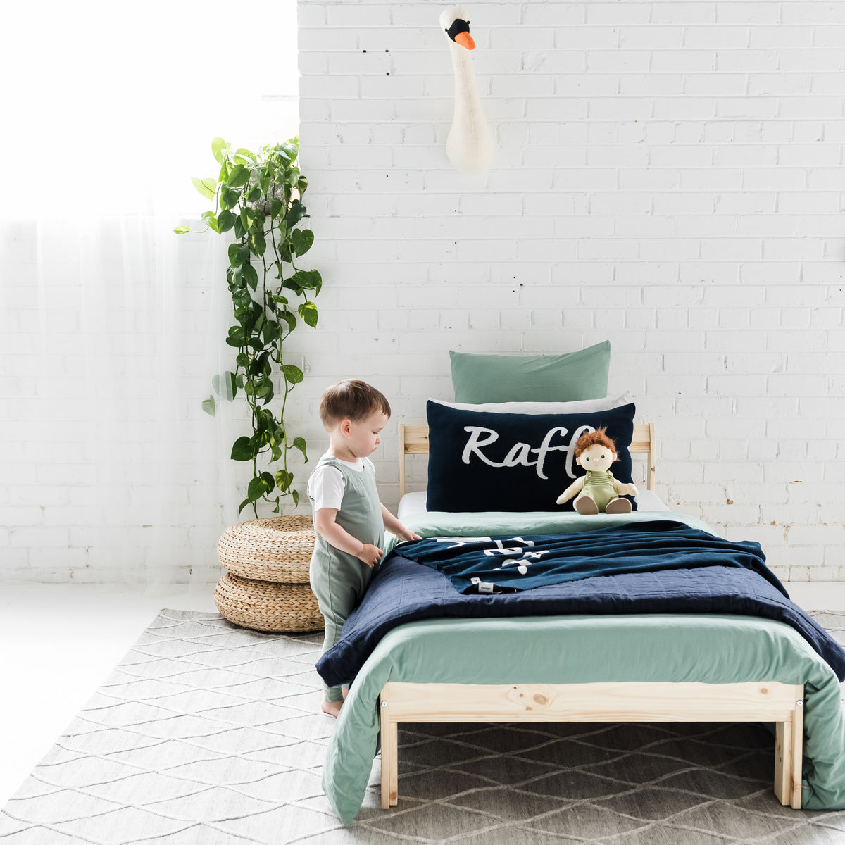 Single Bed Personalised Name Blanket | Indigo Navy & Ivory – NAMELY CO
